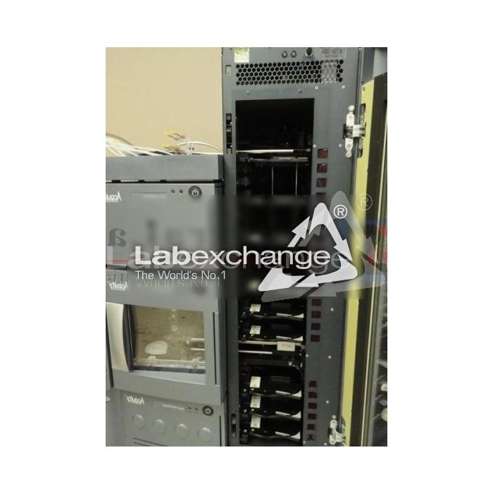 Waters Acquity UPLC with Sample Organizer | LabX.com