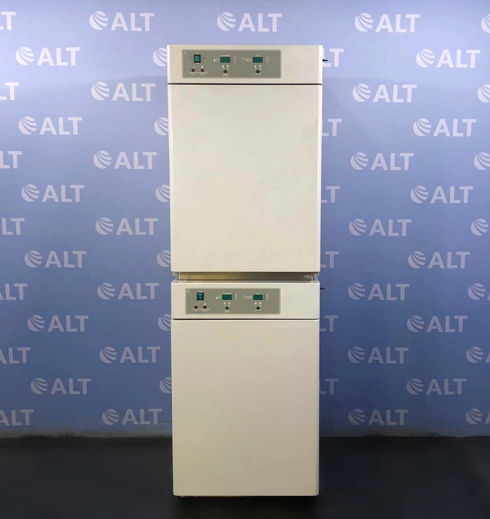 Shel Lab Model 2350 Dual Stacked Water Jacketed CO2 Incubator | LabX.com