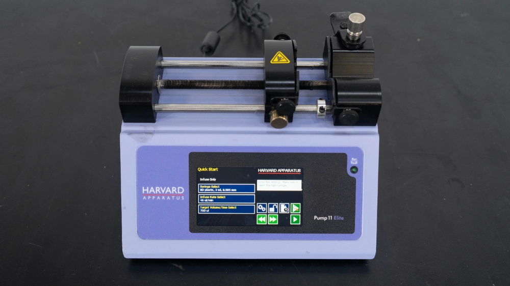 Harvard Apparatus Pump 11 Elite Syringe Pump | LabX.com
