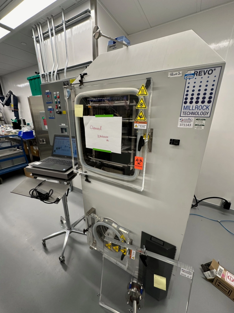 Millrock Revo Lyophilizer w/ Stoppering | LabX.com