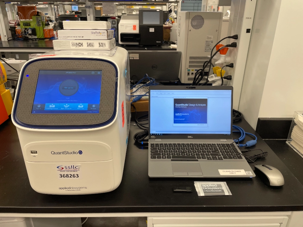 2022 Applied Biosystems QuantStudio5 Real-Time PCR System | LabX.com