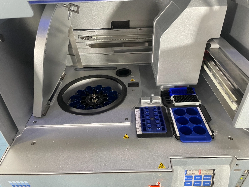 Qiagen QIAcube DNA/RNA Purification System | LabX.com