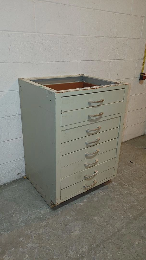 24" 8 Drawer Casework | LabX.com