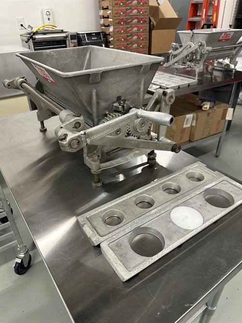 Rhodes Kook-E-King Bench Top Wire-Cut Cookie Extruder | LabX.com
