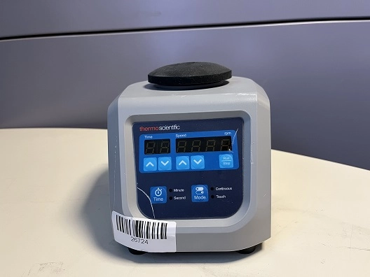 Thermo Scientific Digital Vortex Mixer Vortexer | LabX.com