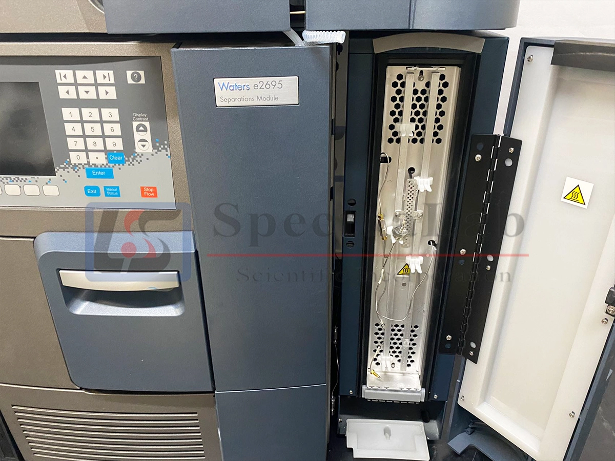 Waters e2695 HPLC System with 2489 UV-Vis Detector | LabX.com