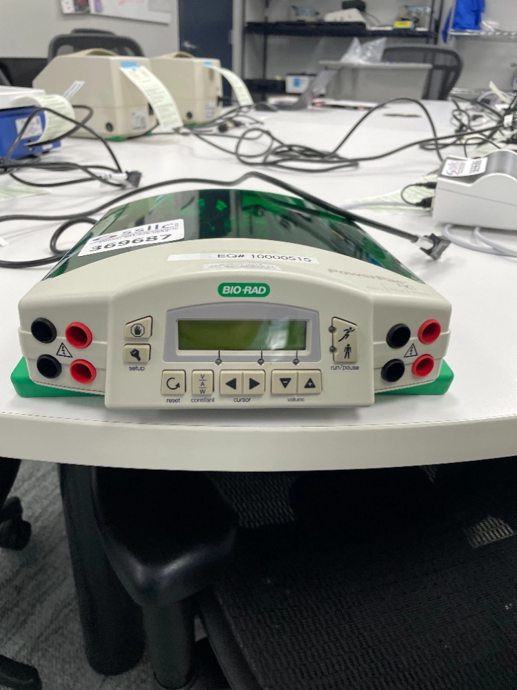 Bio-Rad PowerPac HC Electrophoresis Power Supply | LabX.com