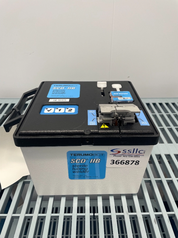Terumo SCD IIb Sterile Tubing Welder | LabX.com