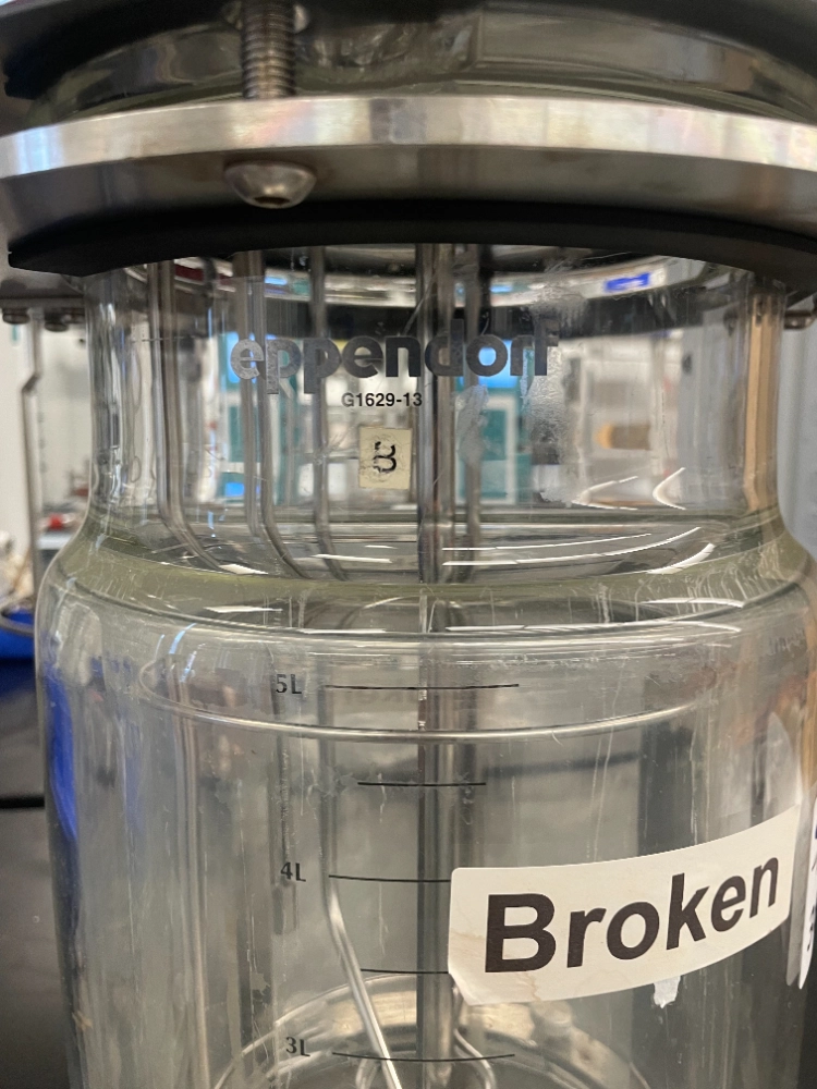 Eppendorf 5L Glass Jacketed Bioreactor Vessel | LabX.com