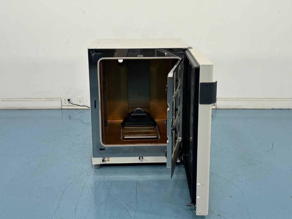 Thermo HERAcell Vios 250i CO2 Incubator | LabX.com