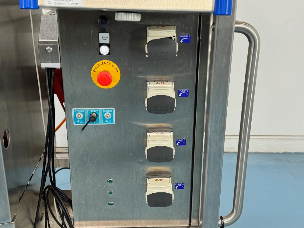 Pall STR200-JC 200L Single-Use Bioreactor | LabX.com