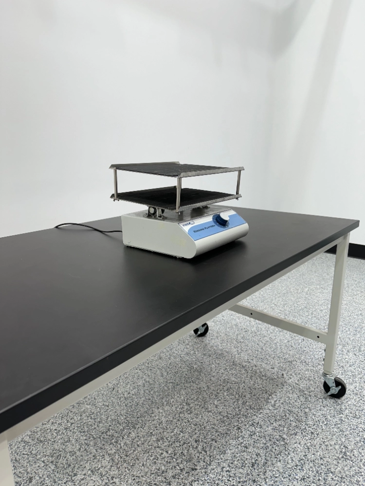 VWR Rocking Platform Shakers | LabX.com