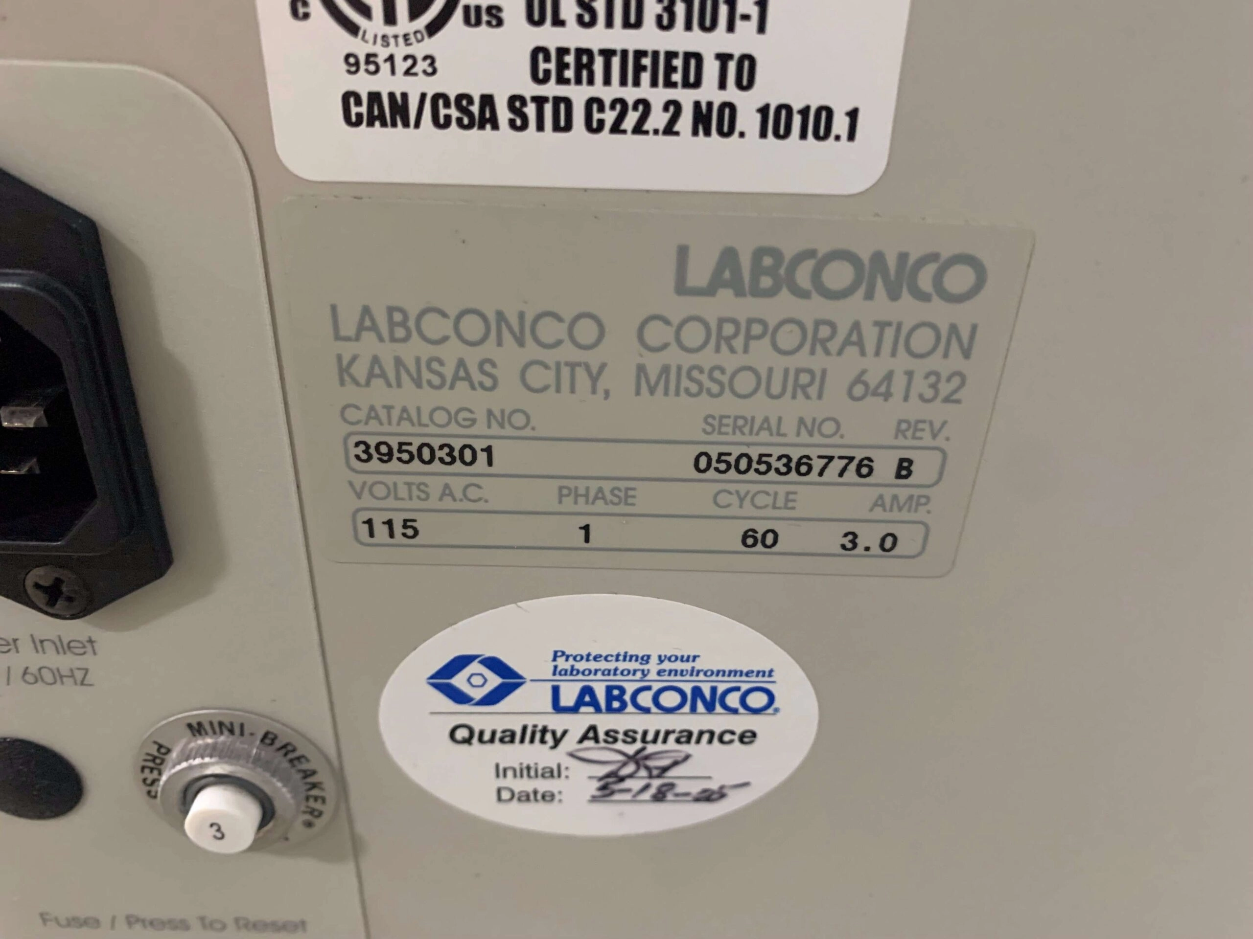 Labconco 3′ Xpert Filtered Balance System 3950301 | LabX.com