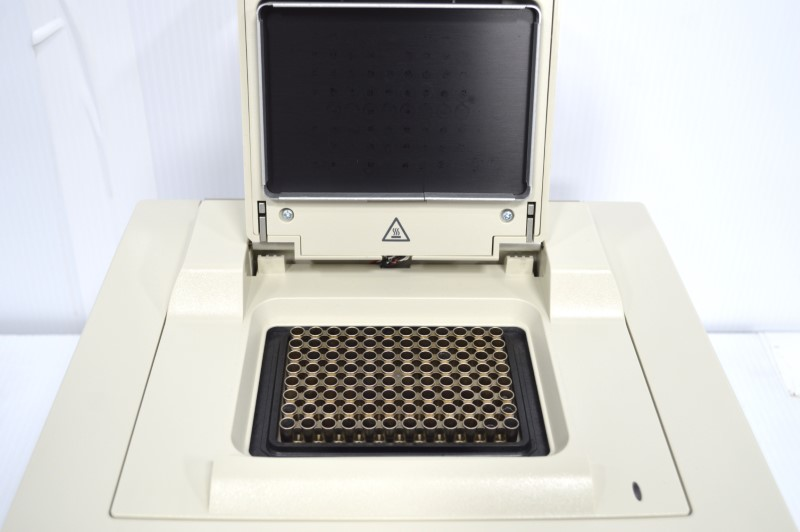 Bio-Rad QX200 Droplet Digital PCR system with AutoDG Automated Droplet ...