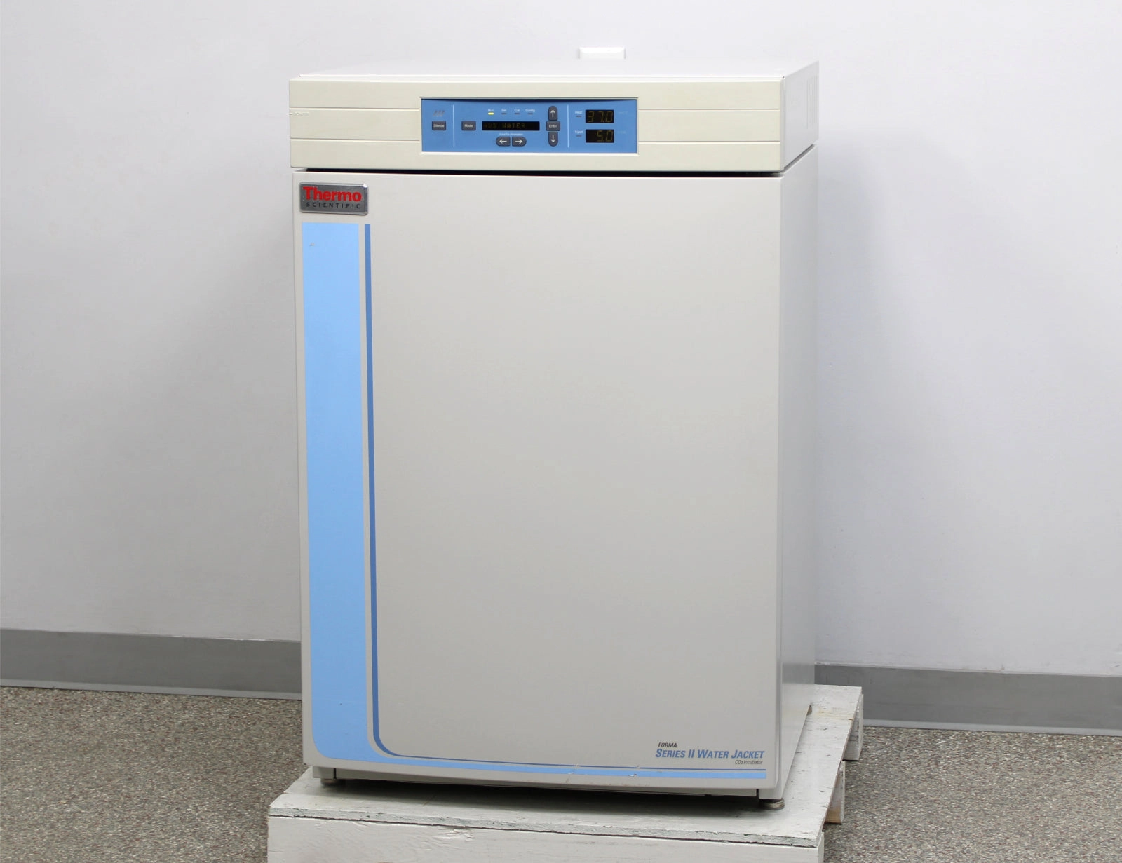 Thermo Scientific 3110 Forma Series II CO2 Water Jacketed Incubator ...