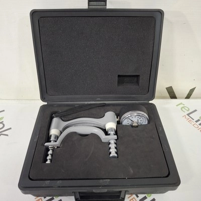 Jamar Hand Dynamometer Hydraulic Hand Dynamometer | LabX.com