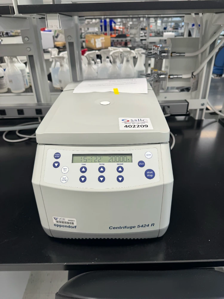 Eppendorf 5424R Refrigerated Centrifuge | LabX.com