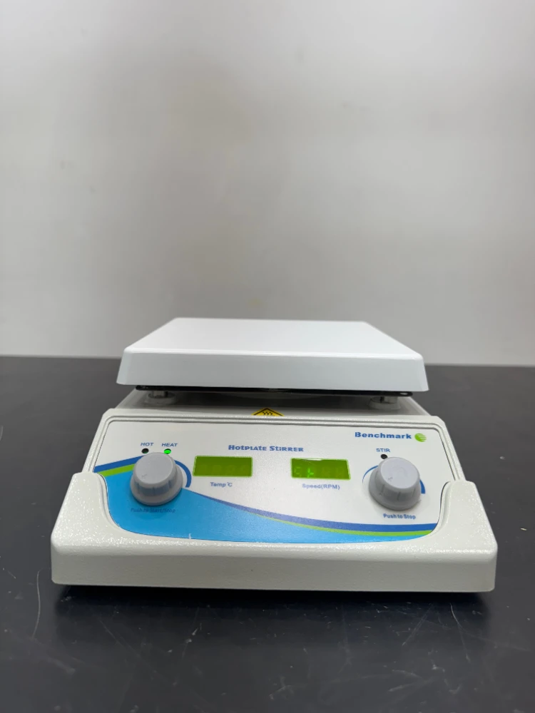 Benchmark Hotplate Stirrer | LabX.com