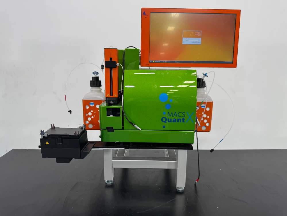 Miltenyi Biotec MACSQuant X Flow Cytometer with Orbital Shaker | LabX.com