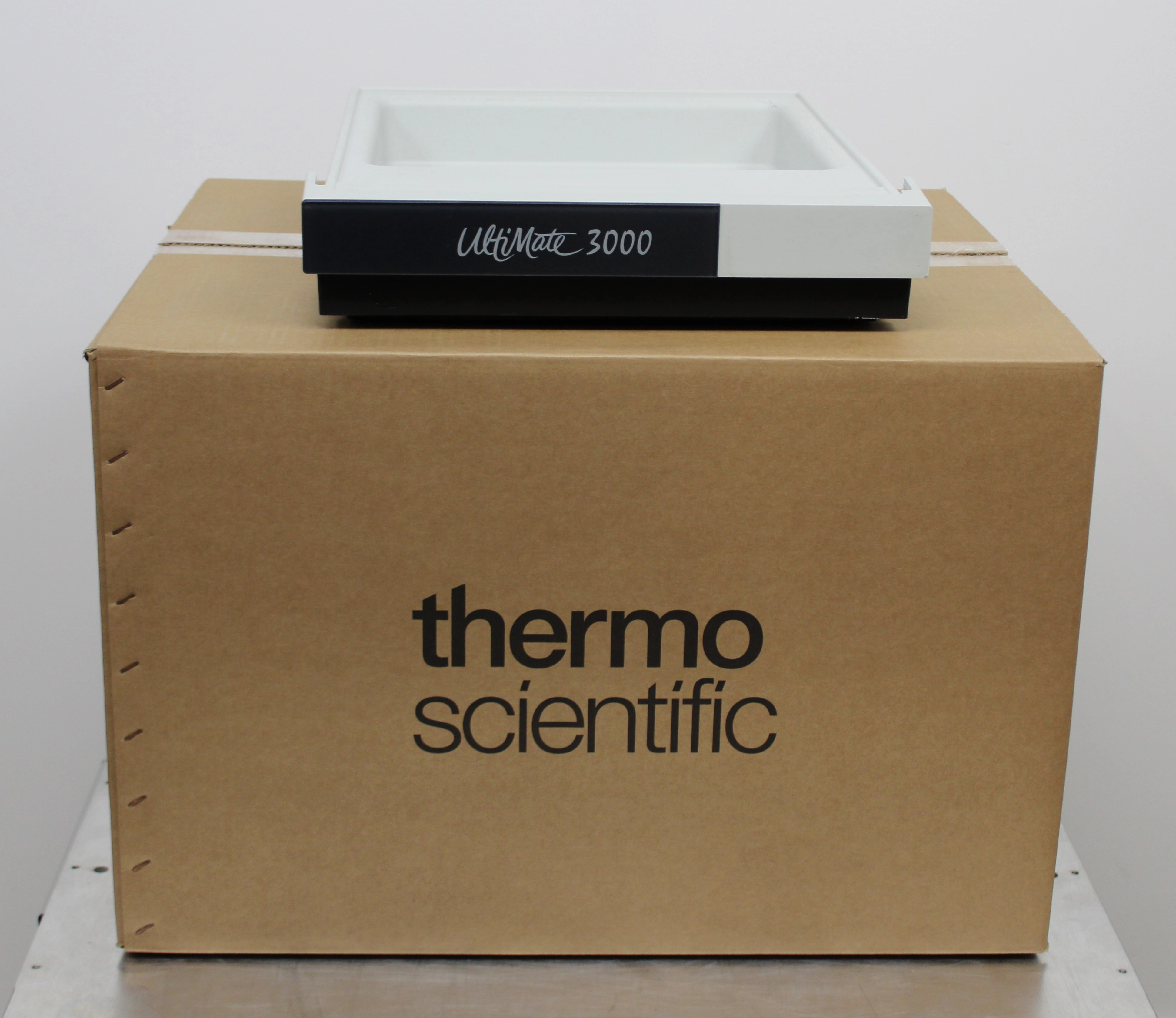 Thermo SR-3000 Solvent Rack 5035.9200 HPLC Lab Storage 30V Nine Bottle ...