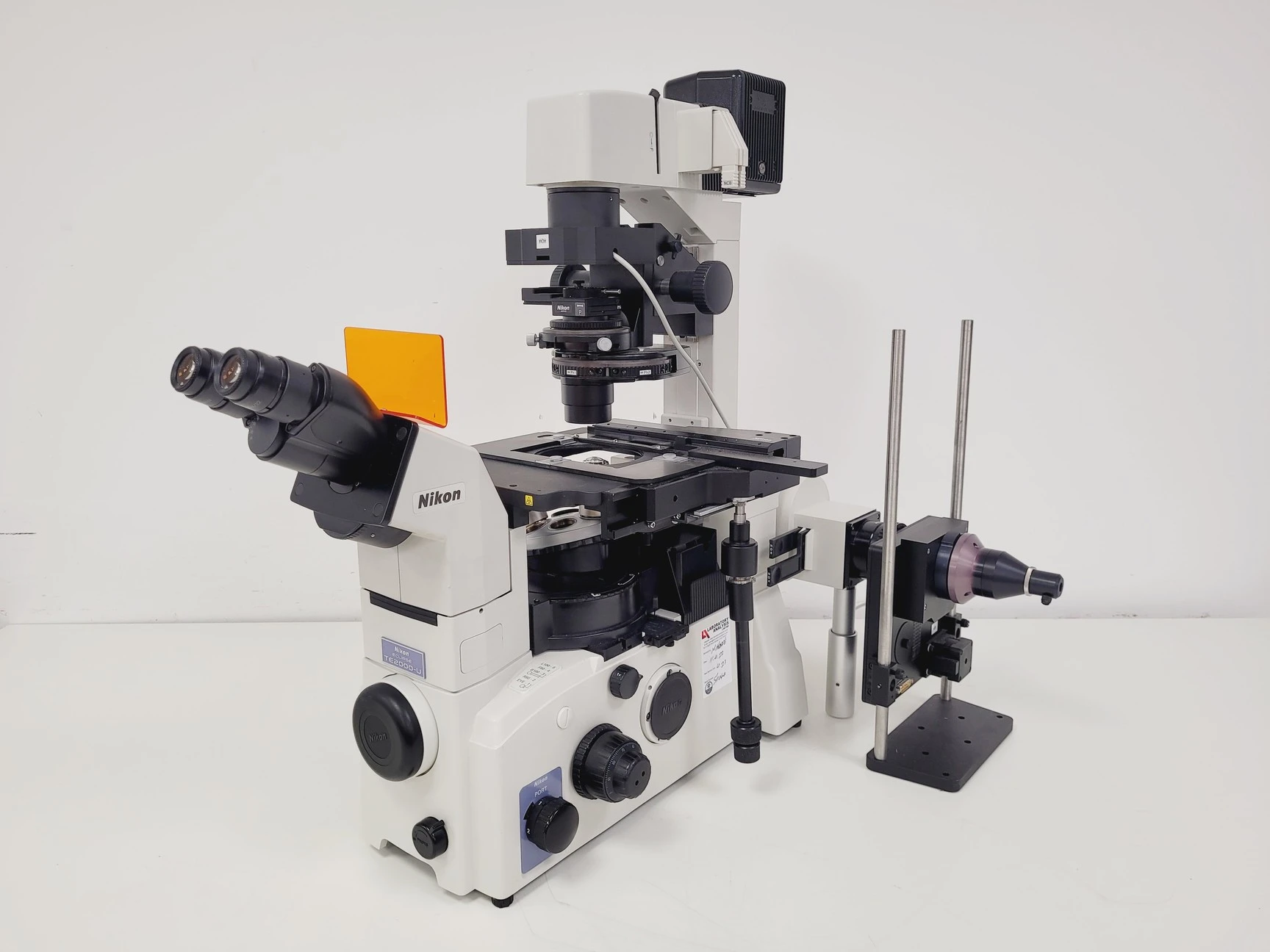 Nikon Eclipse TE2000-U Microscope W/ 3 x Objectives & PSU Spares/Repair Lab | LabX.com