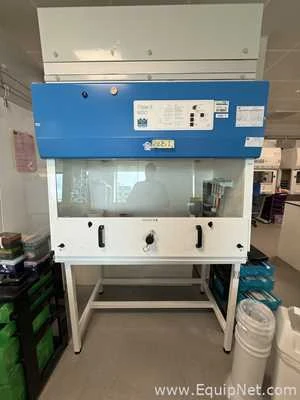Lot 155 Listing# 867415 Walker Safety Cabinets Ltd Class II MSC Fume ...