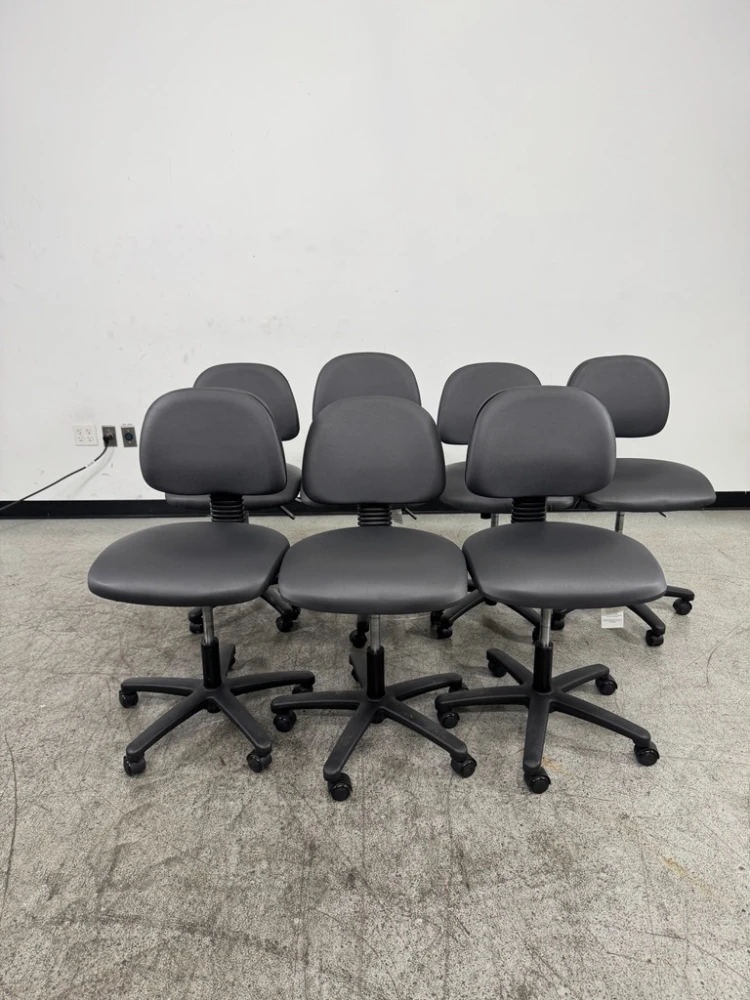 Fisherbrand Lab Chairs - Quantity 7 | LabX.com