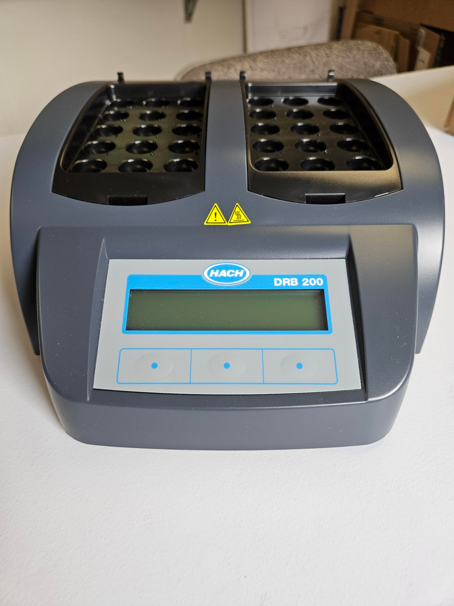 Hach Digital Reactor Block DRB 200, 30x16mm Vial Wells | LabX.com