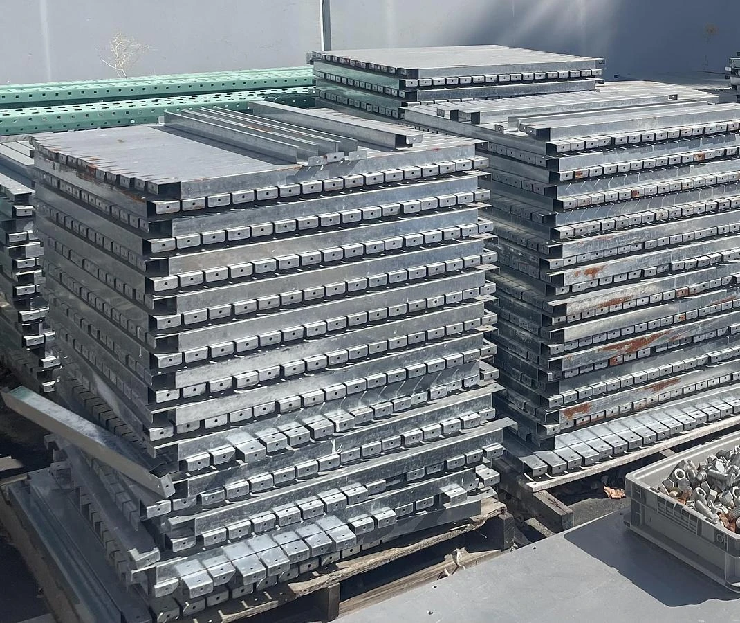 Steel King Waterfall Pallet Support, 11 skids | LabX.com