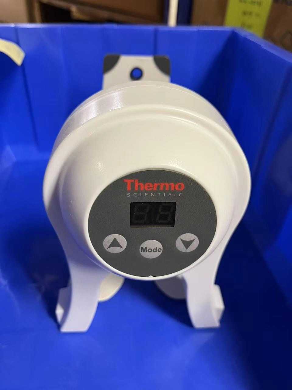 Thermo Scientific tube revolver, model # 88881001. | LabX.com