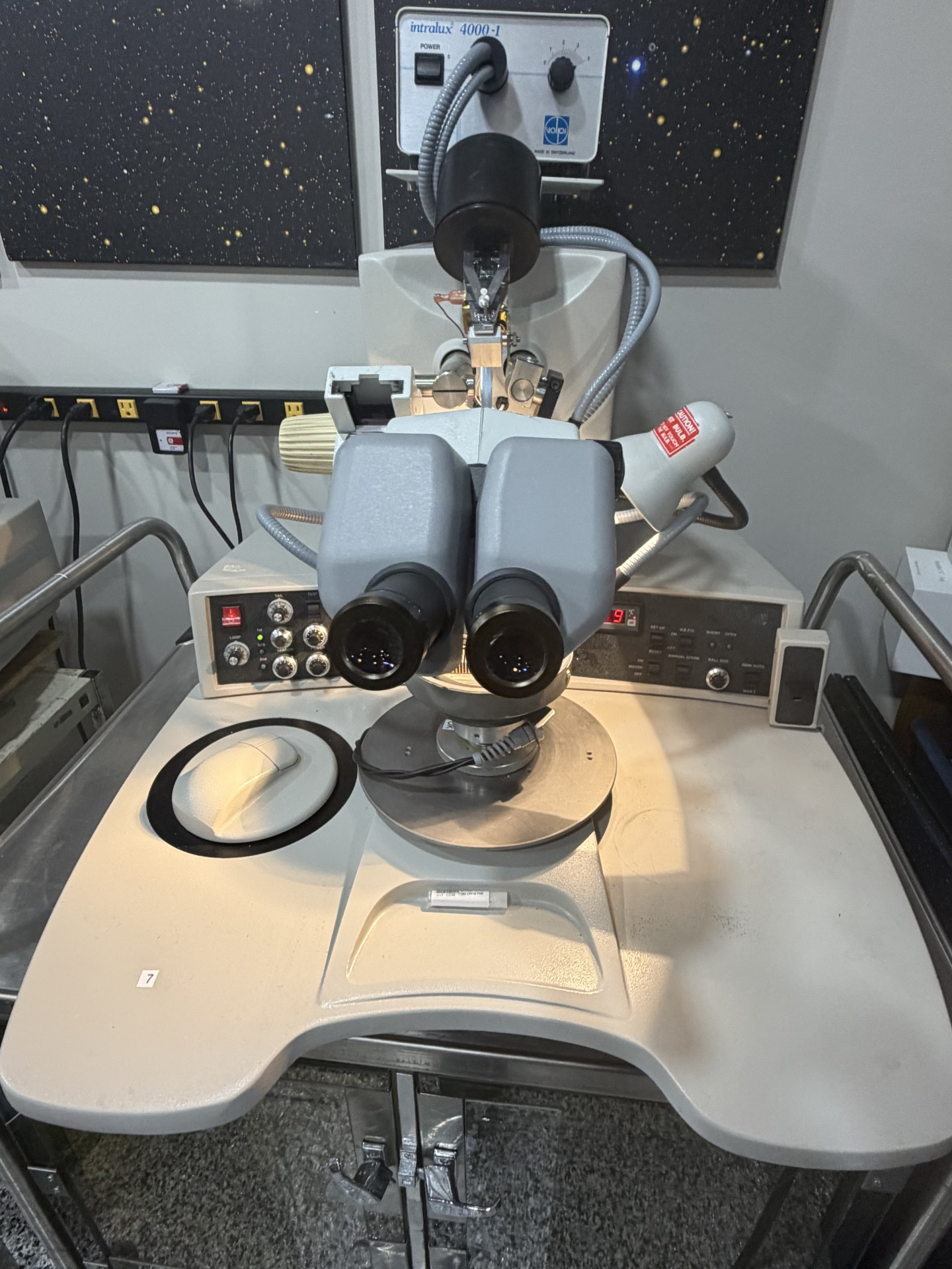 K&S 4522 Deep Access Manual Ball Bonder | LabX.com