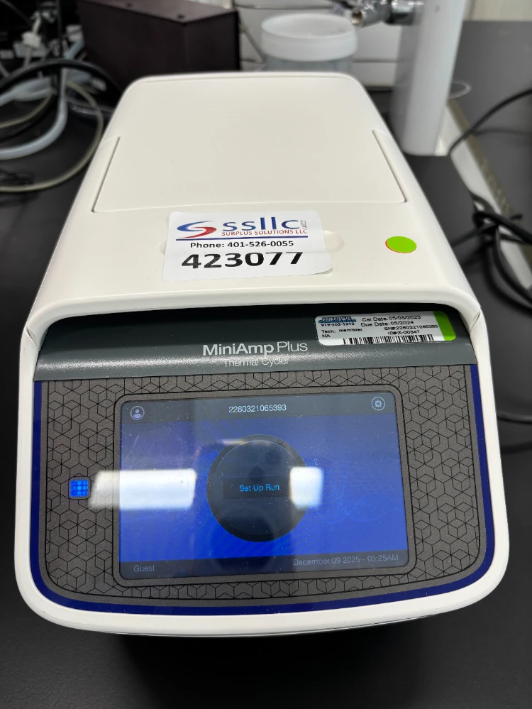 Applied Biosystems MiniAmp Plus Thermal Cycler | LabX.com
