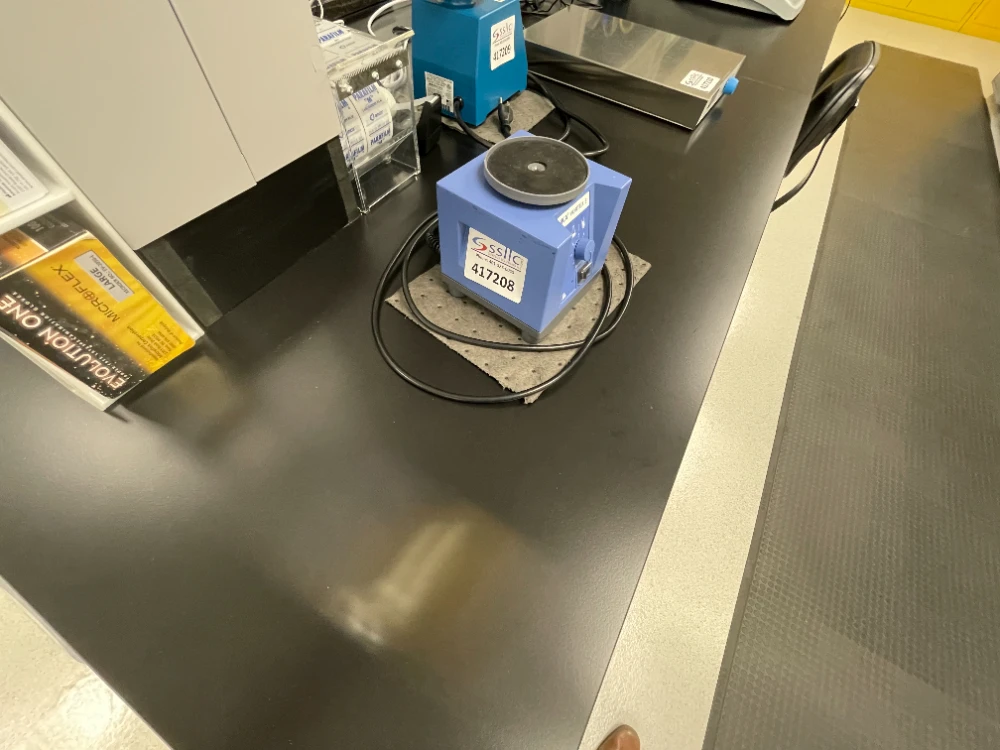 IKA Vortex 3 Laboratory Vortex Mixer | LabX.com