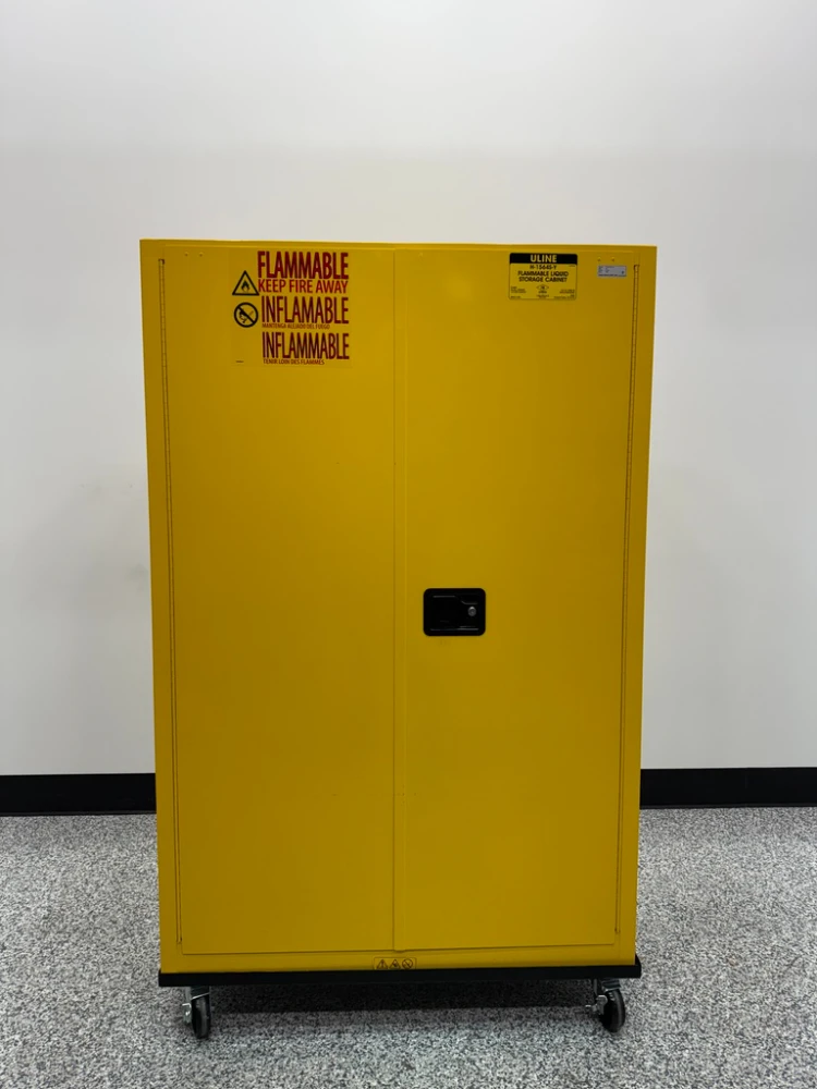Uline 45 Gallon Flammable Storage Cabinet | LabX.com