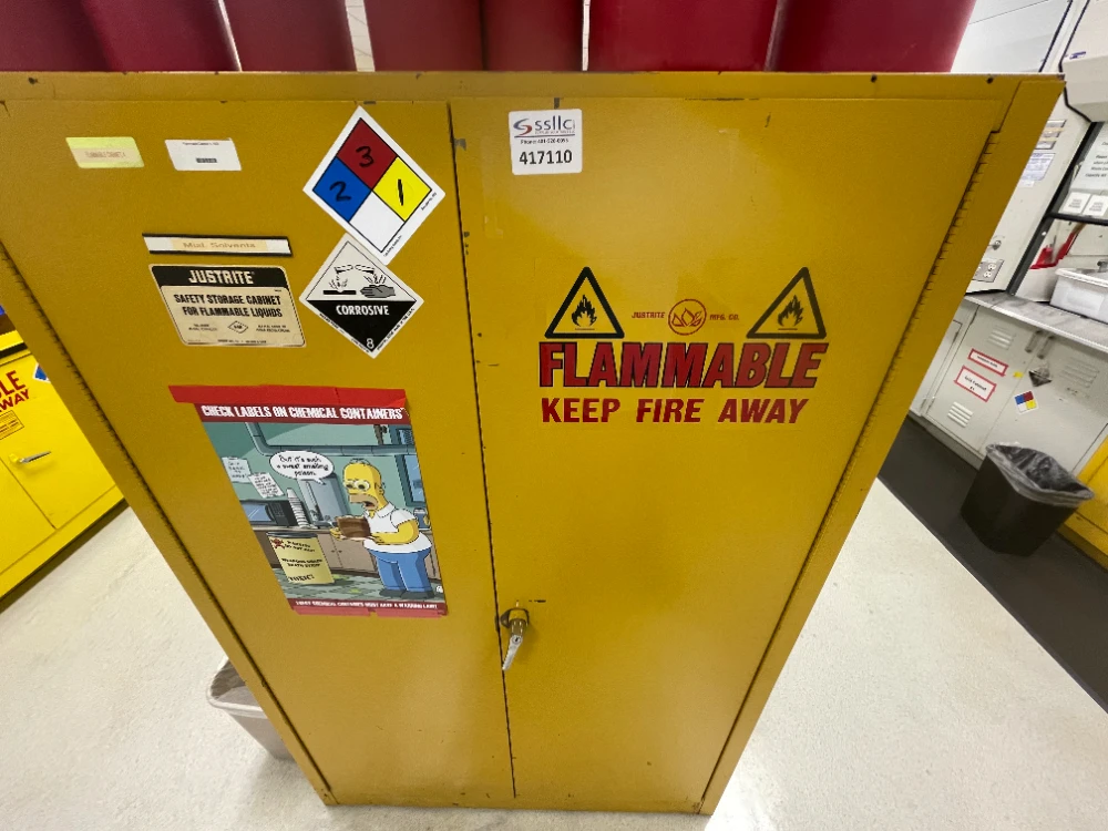 Justrite 45 Gallon FM Safety Storage Cabinet for Flammable Liquids ...