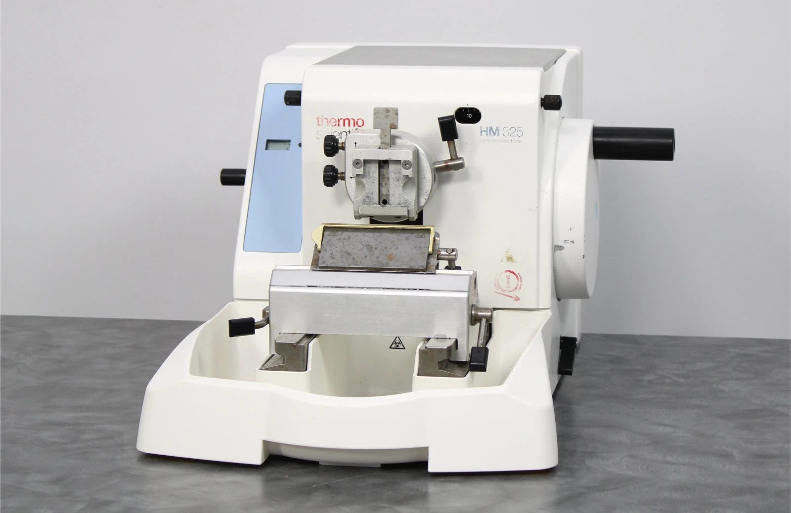 Thermo Shandon HM325 Manual Rotary Microtome 902100 with Blade Holder ...