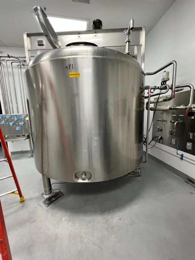 1600 Gallon Jacketed Mixing Tank with Load Cells | LabX.com