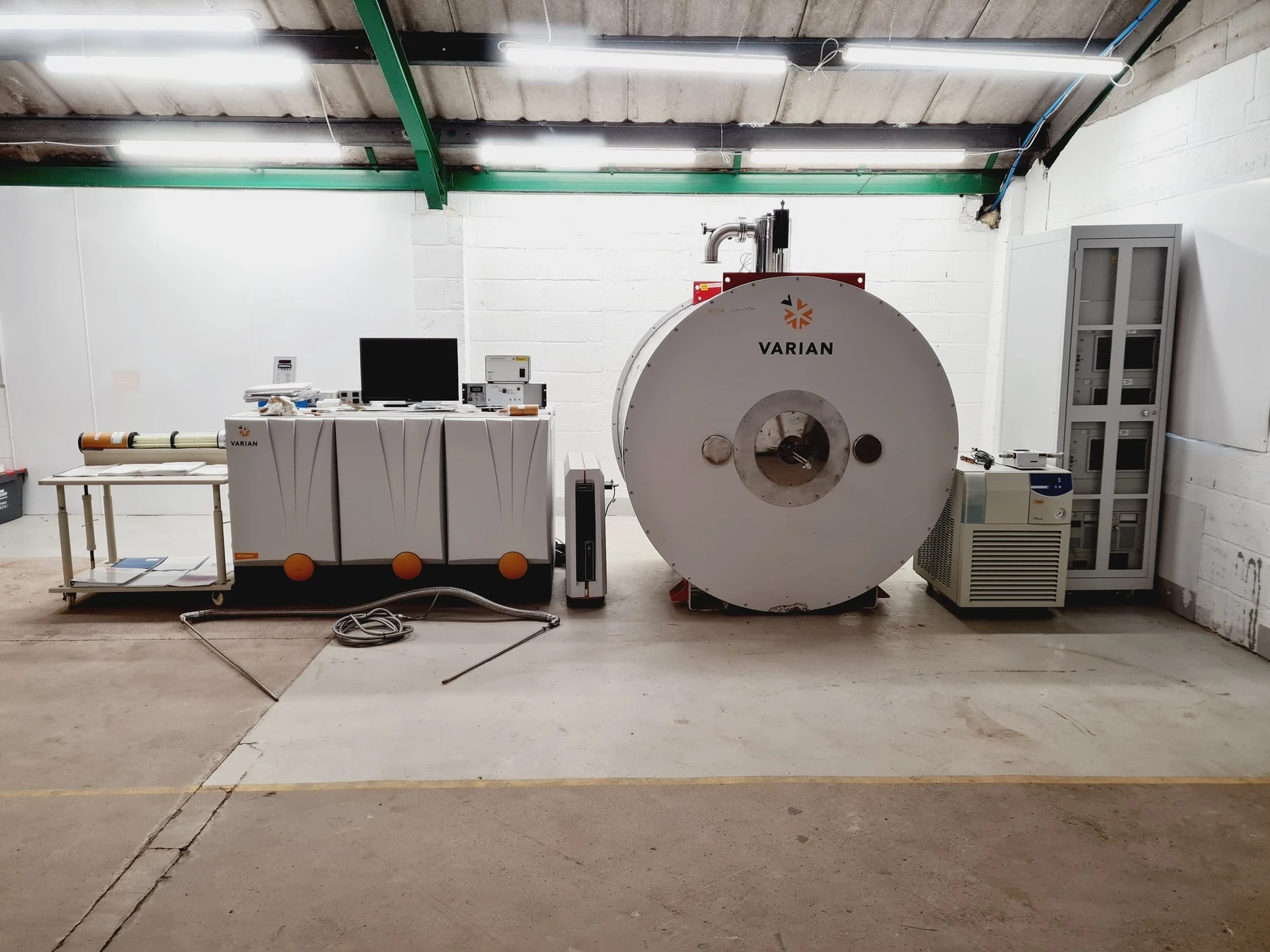 Varian 7T210 AS Preclinical MRI System with Chiller, PSU & Accessories ...